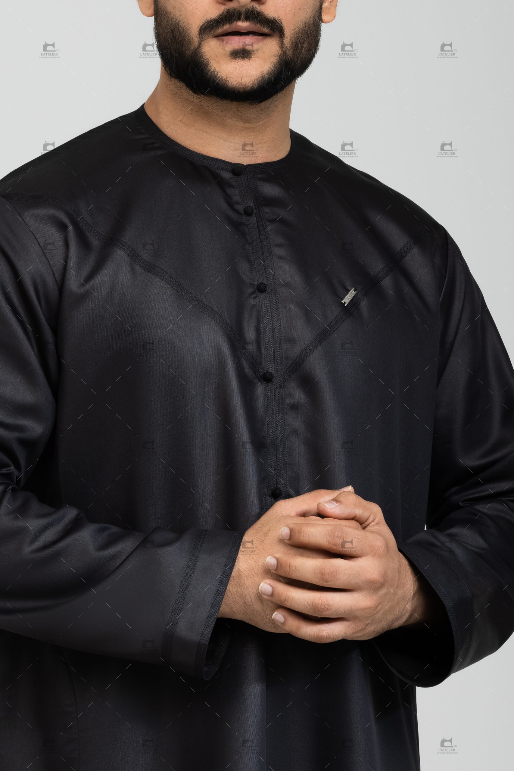Qamis Emirati – Pure White - L Atelier | www.qamis-homme.com